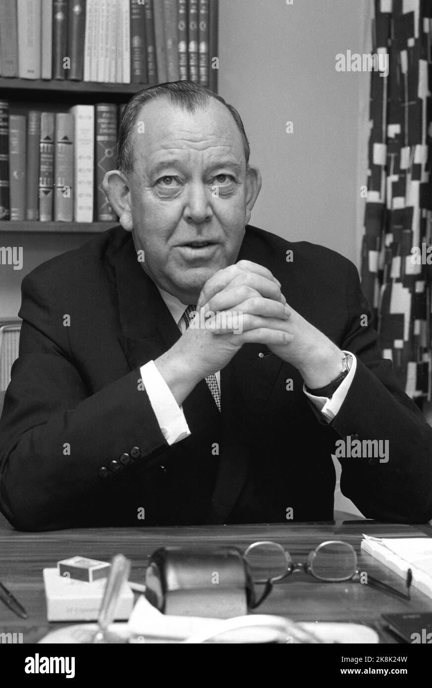 Aaserud current ntb hands alone portrait hi-res stock photography and ...