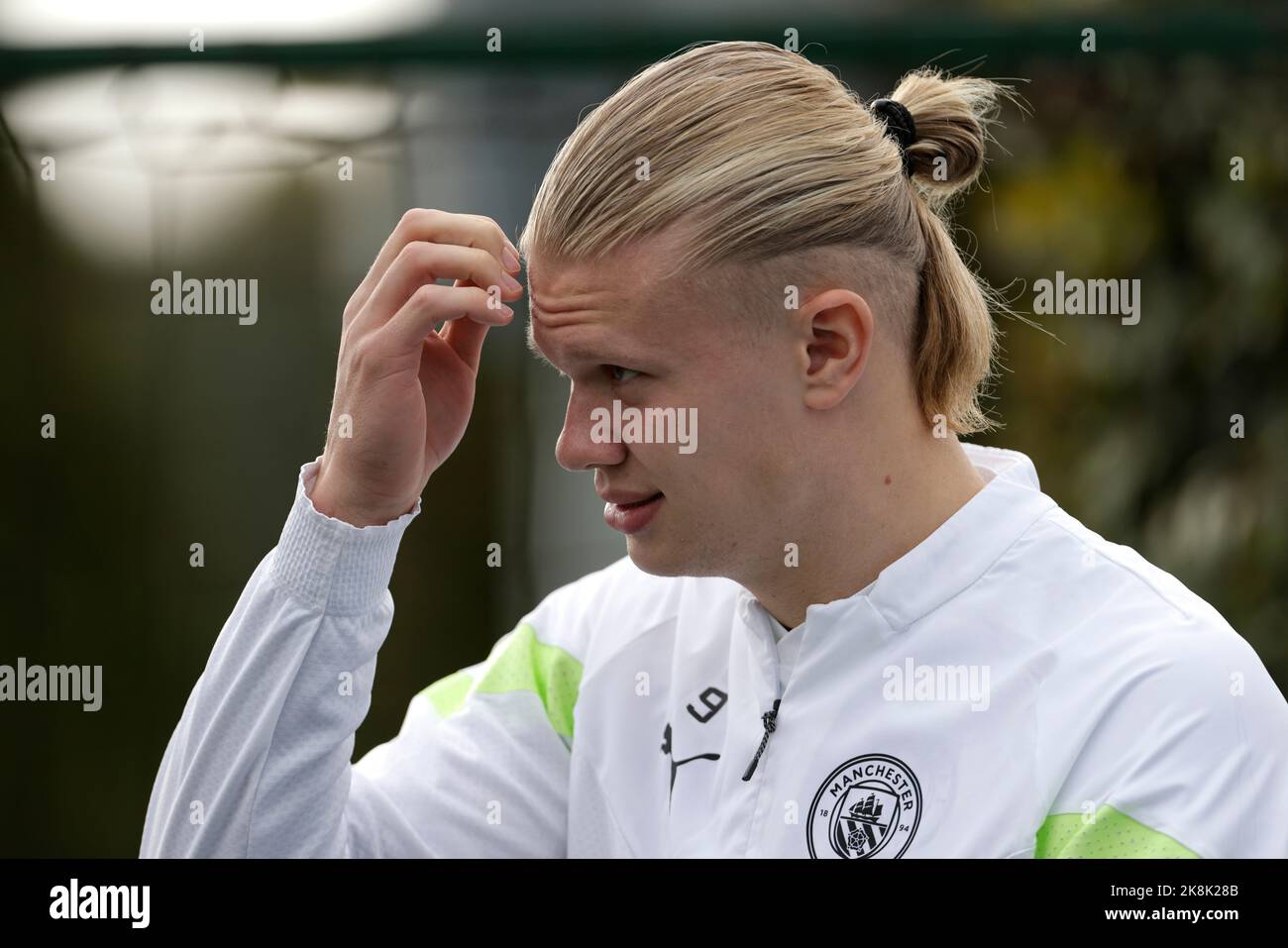 Erling haaland training hi-res stock photography and images - Alamy