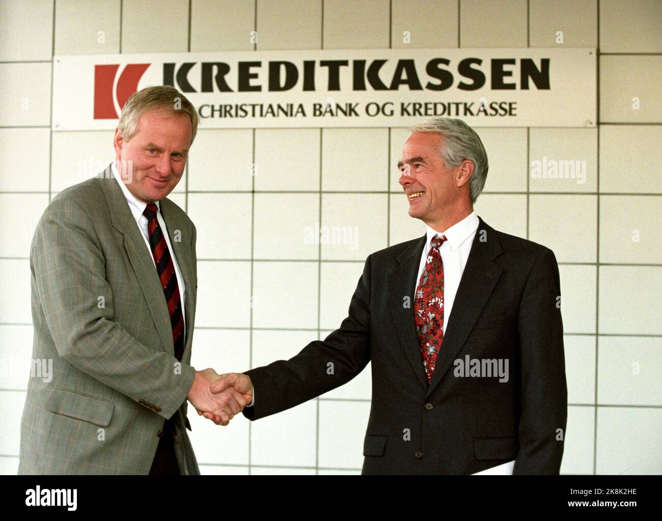 Erik johansen scanfoto ntb happiness logos economy business banks handshake hi-res stock ...