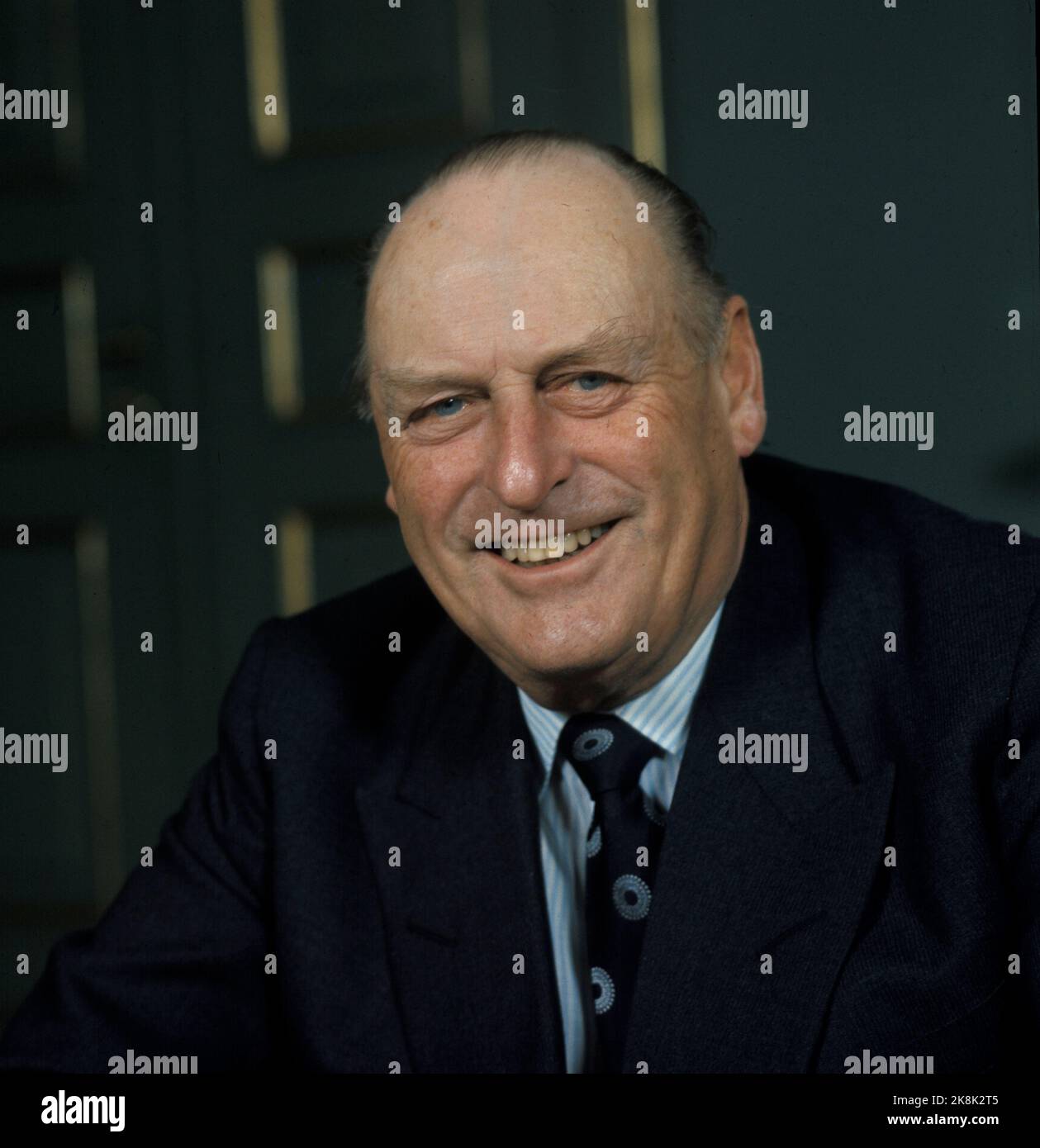 Erik thorberg ntb happiness alone portrait hi-res stock photography and ...