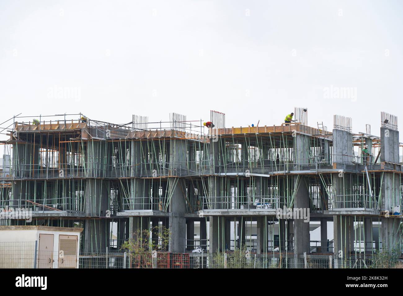 Modern property development, build, construction plant, Zahara de los ...