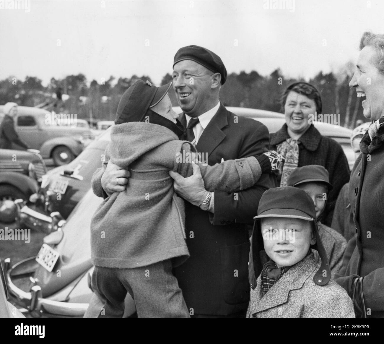 Who gets a hug from jan harald hi-res stock photography and images - Alamy