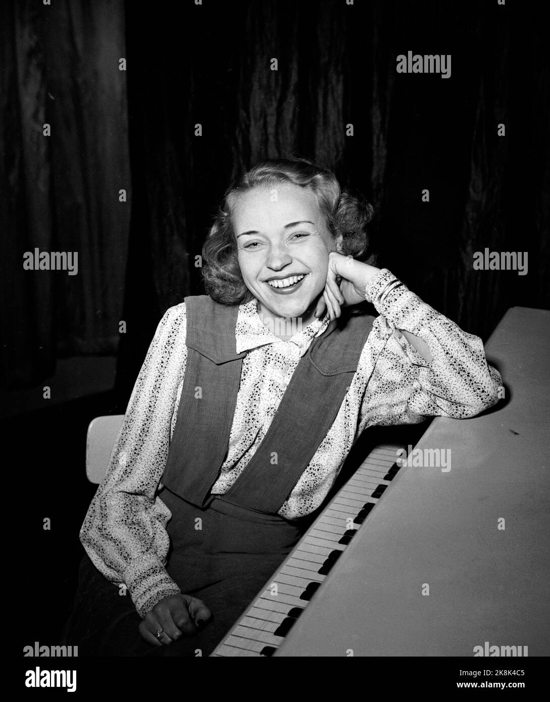 Trondheim 194802 actor gerd jorgensen at trondelag theater photo hi-res ...