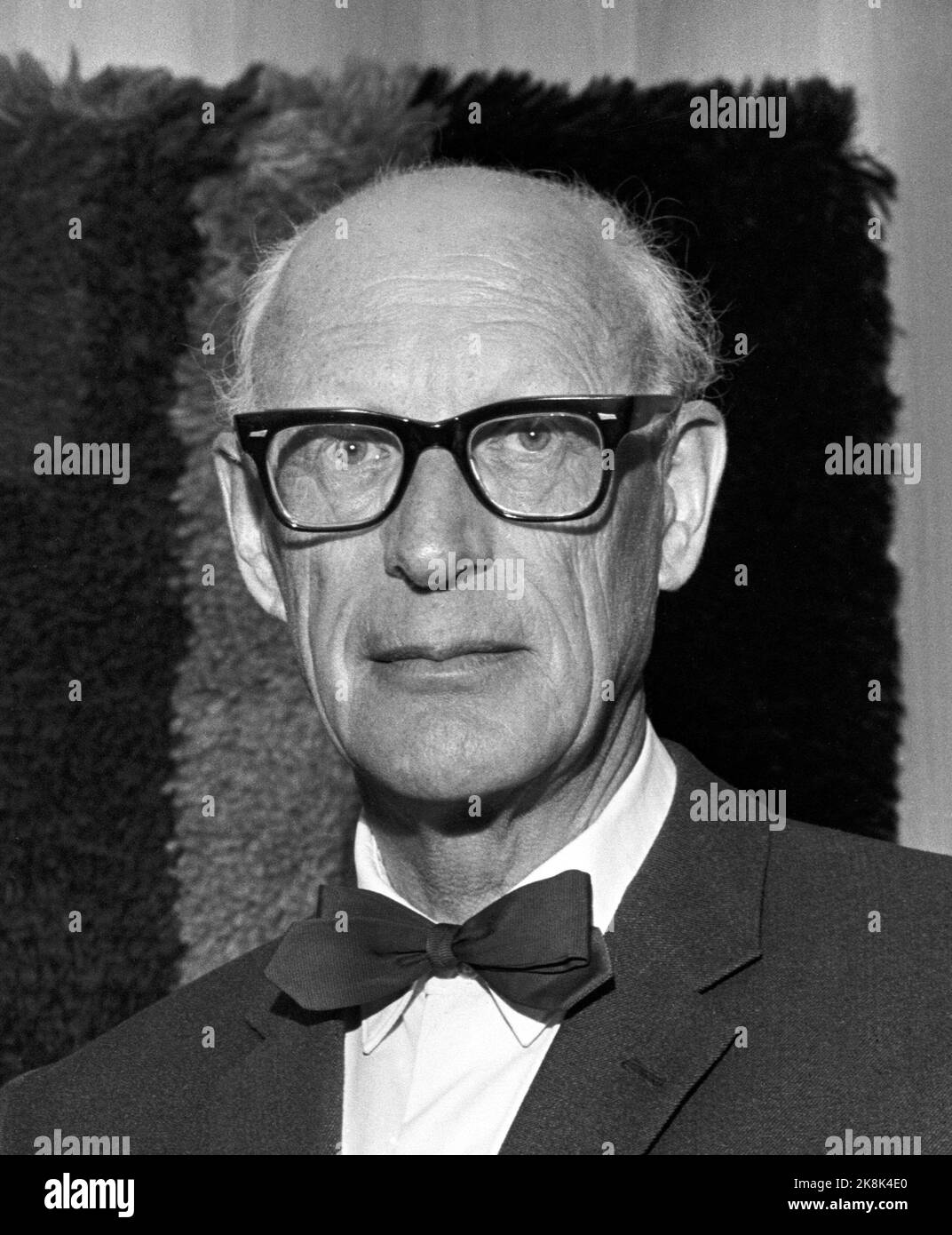 Oslo 19660418 bank manager at norges bank erik brofoss photo hi-res ...