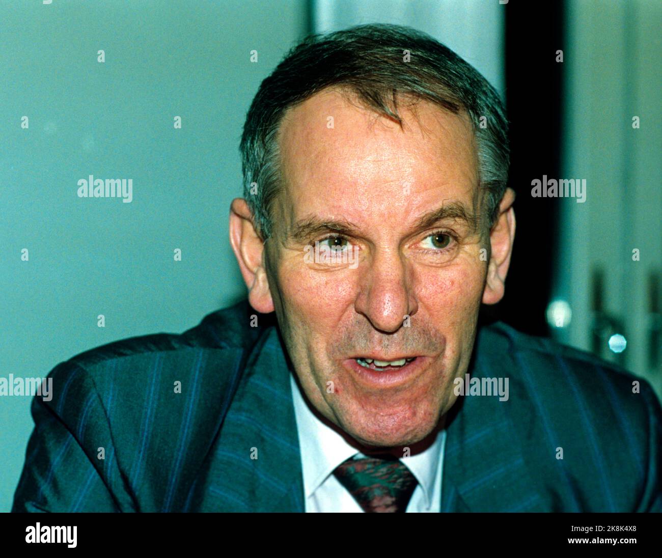 19901227 hi-res stock photography and images - Alamy