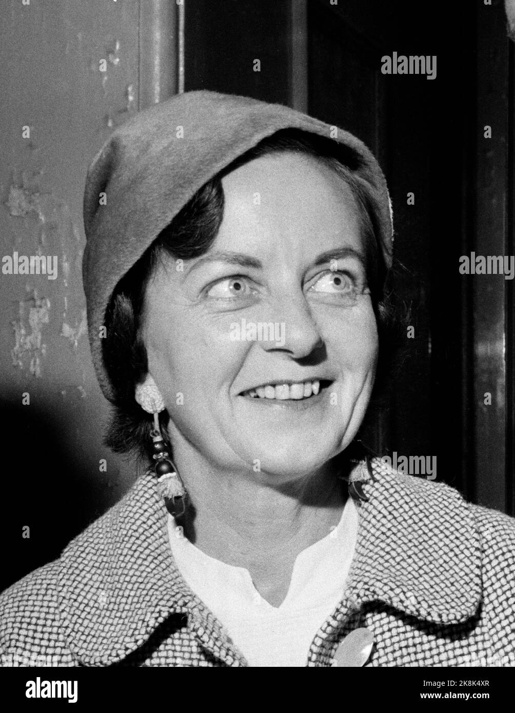 Here agnar mykles wife jane mykle hi-res stock photography and images ...