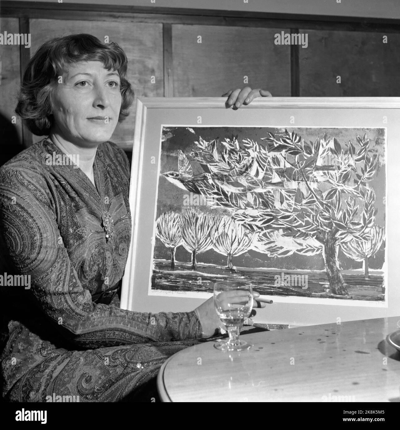 19510228 hi-res stock photography and images - Alamy