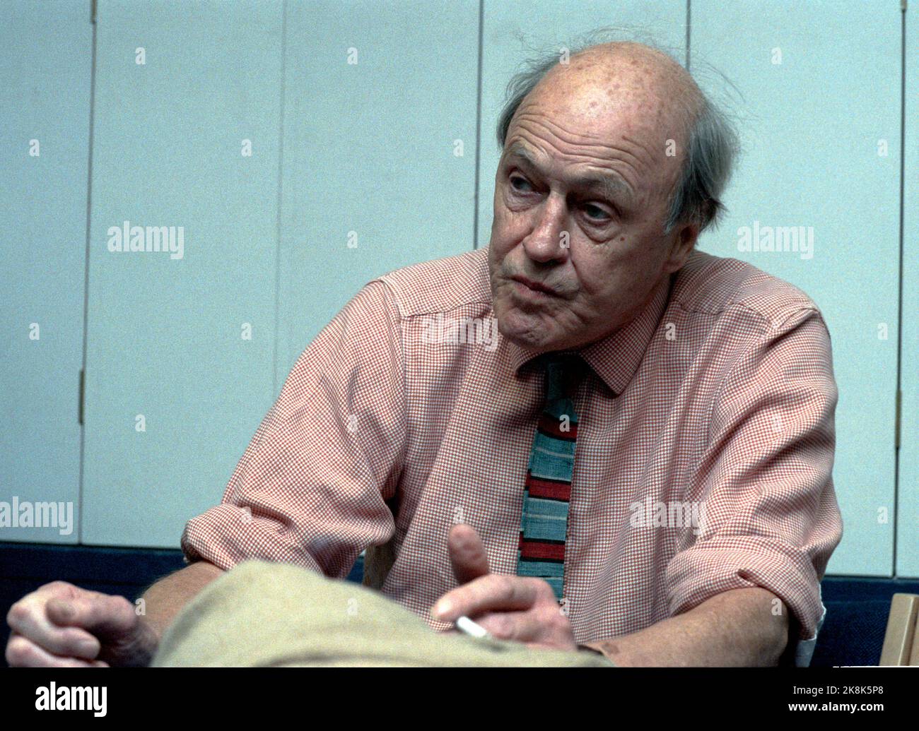 Oslo 19890929 The British author Roald Dahl presents his book Matilda ...