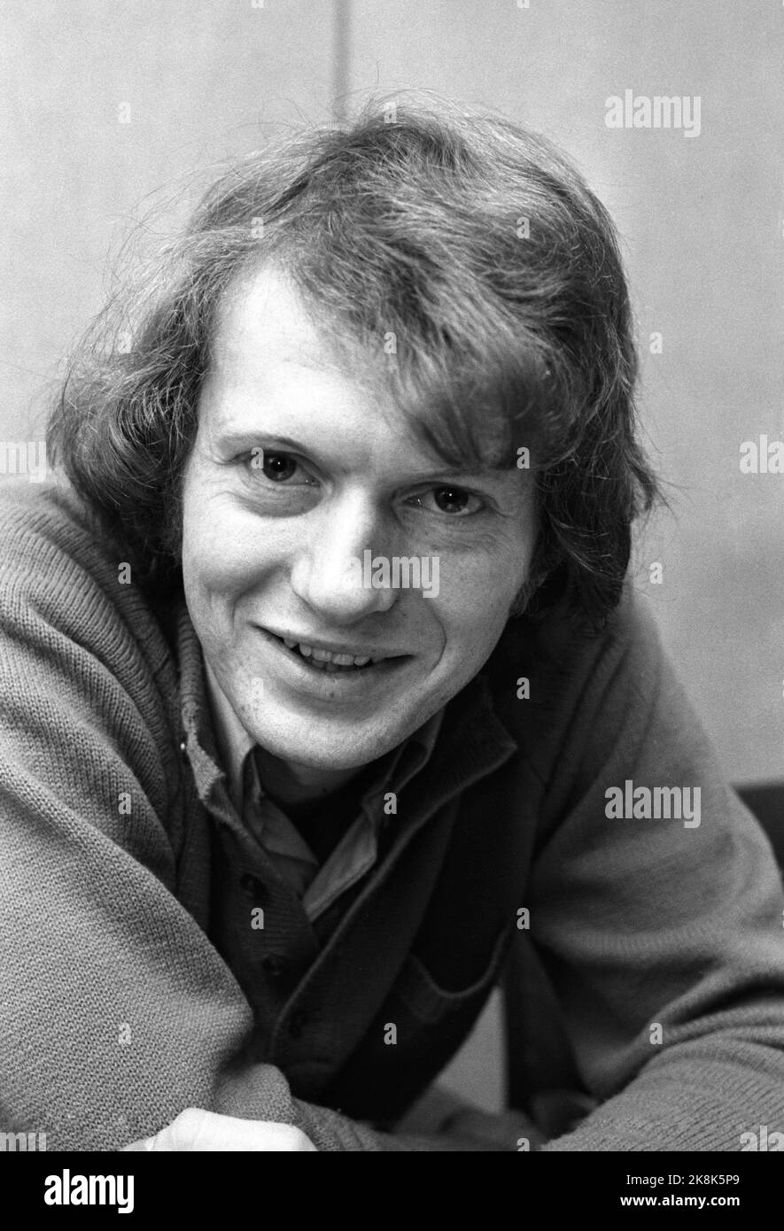 1971 chat noir press conference hi-res stock photography and images - Alamy