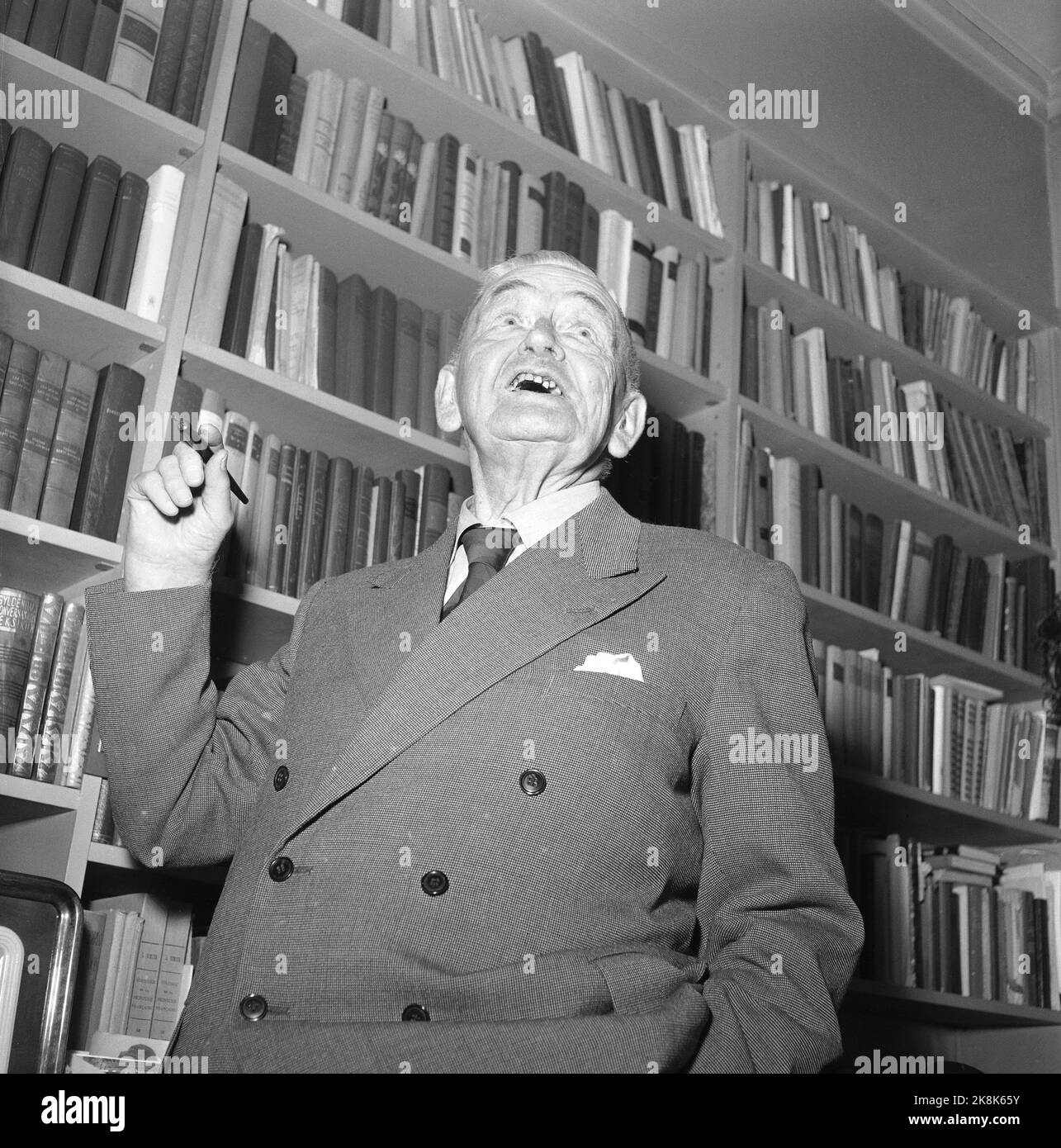 Portrait of actor Hauk Aabel. He is here 87 years old and still works ...