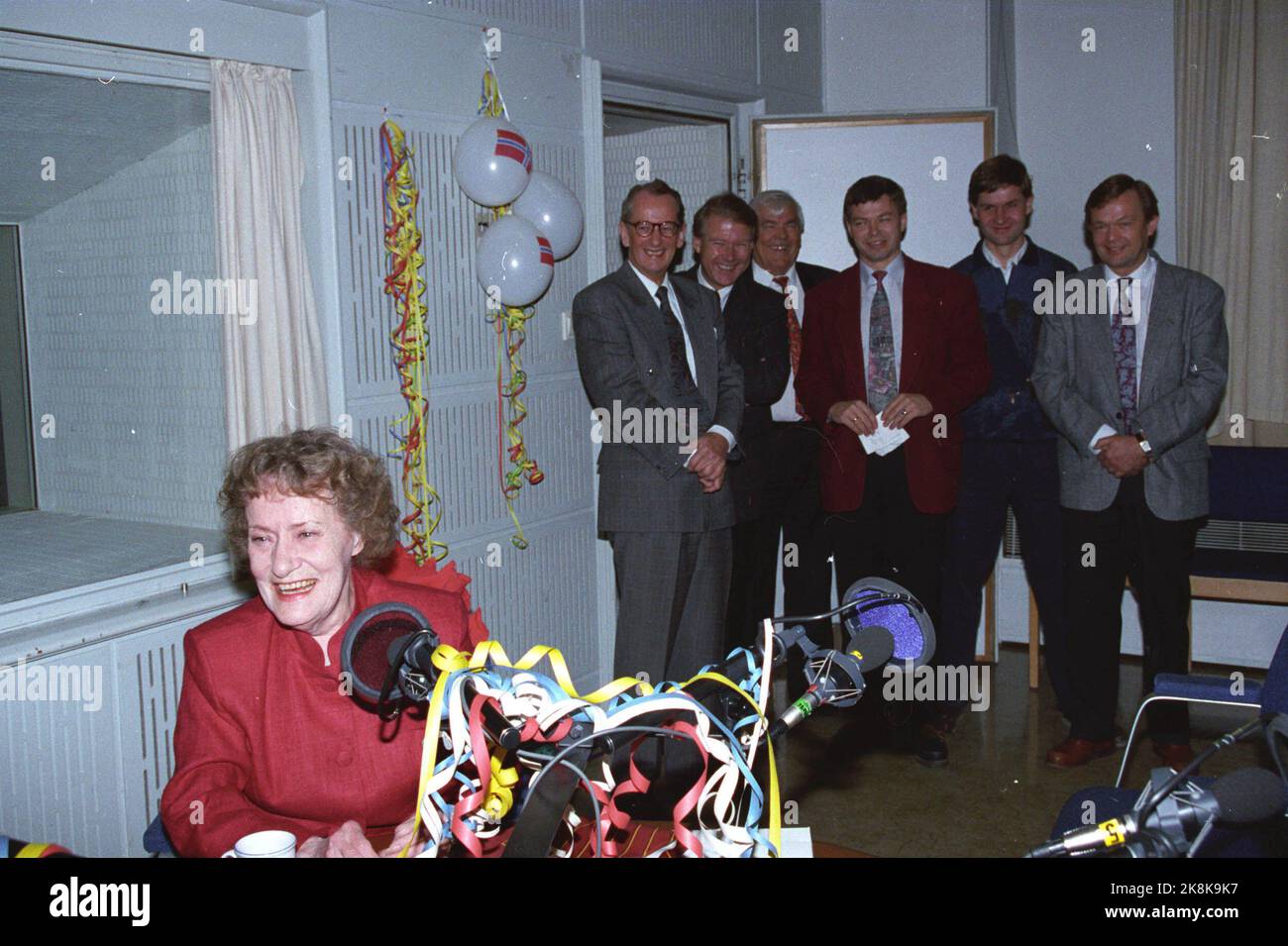 Nrk line hi-res stock photography and images - Alamy