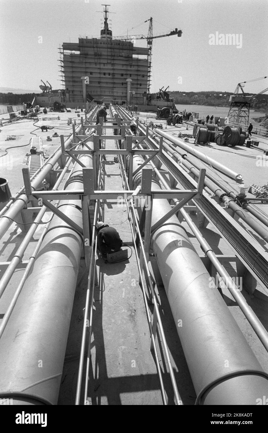 May 1969 the tank boat hi-res stock photography and images - Alamy