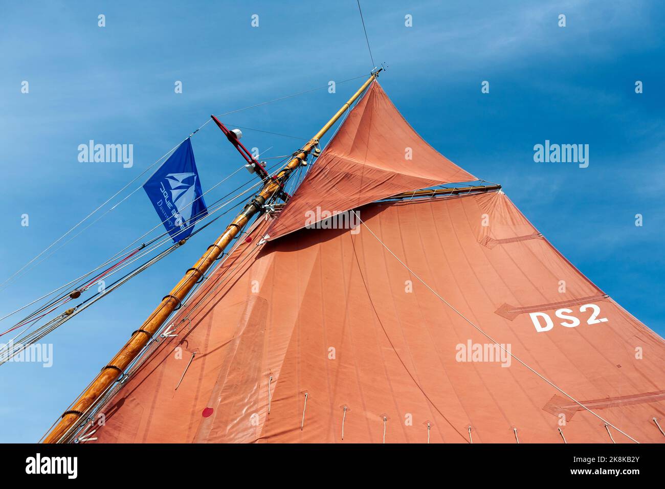 Gaff topsail hi-res stock photography and images - Alamy