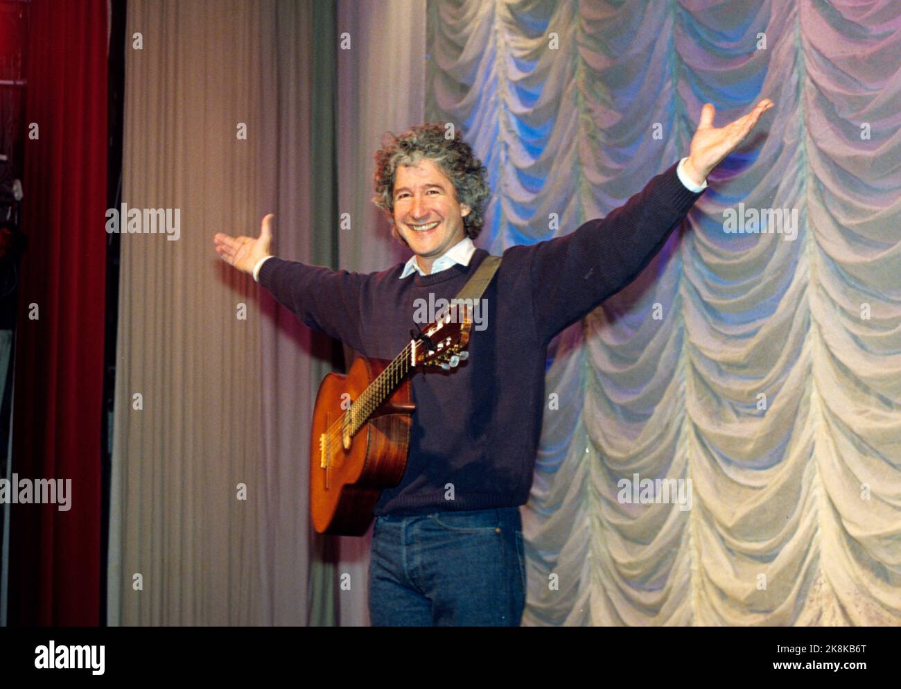 Morten hvaal ntbscanpix happiness preview alone review show hi-res ...