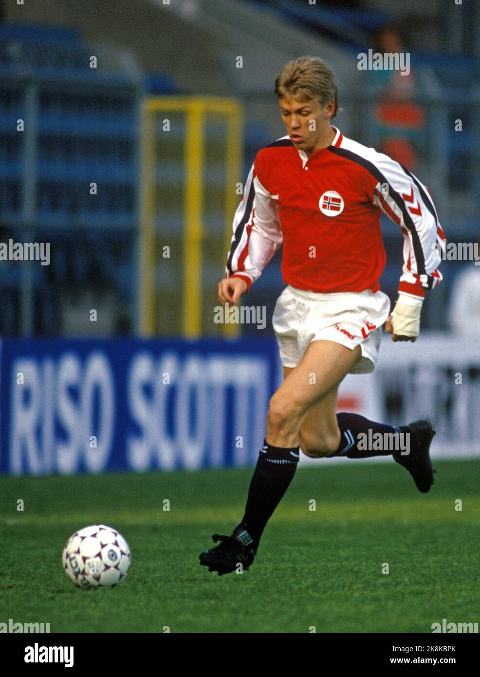 Norway cyprus 3 0 action gunnar halle international matches photo hi-res stock photography and ...