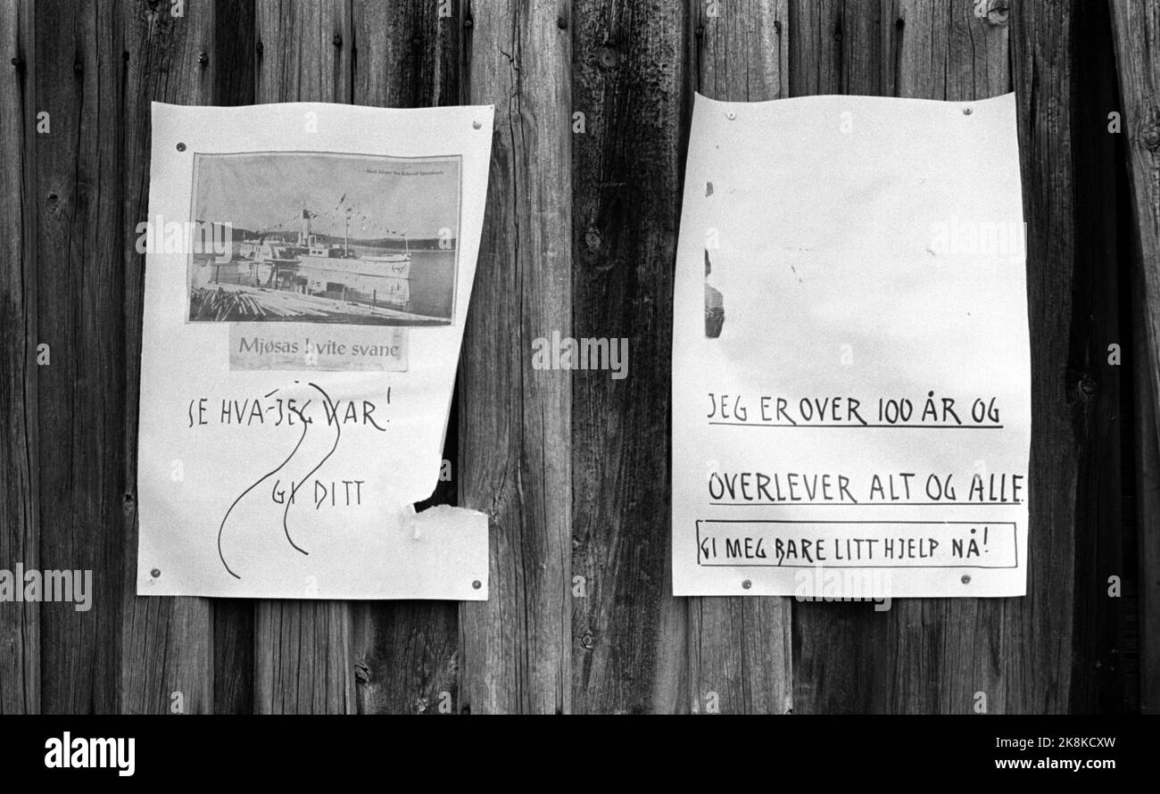 Army posters Black and White Stock Photos & Images - Alamy