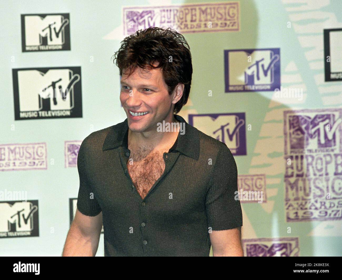 1997 mtv europe music awards hi-res stock photography and images - Alamy