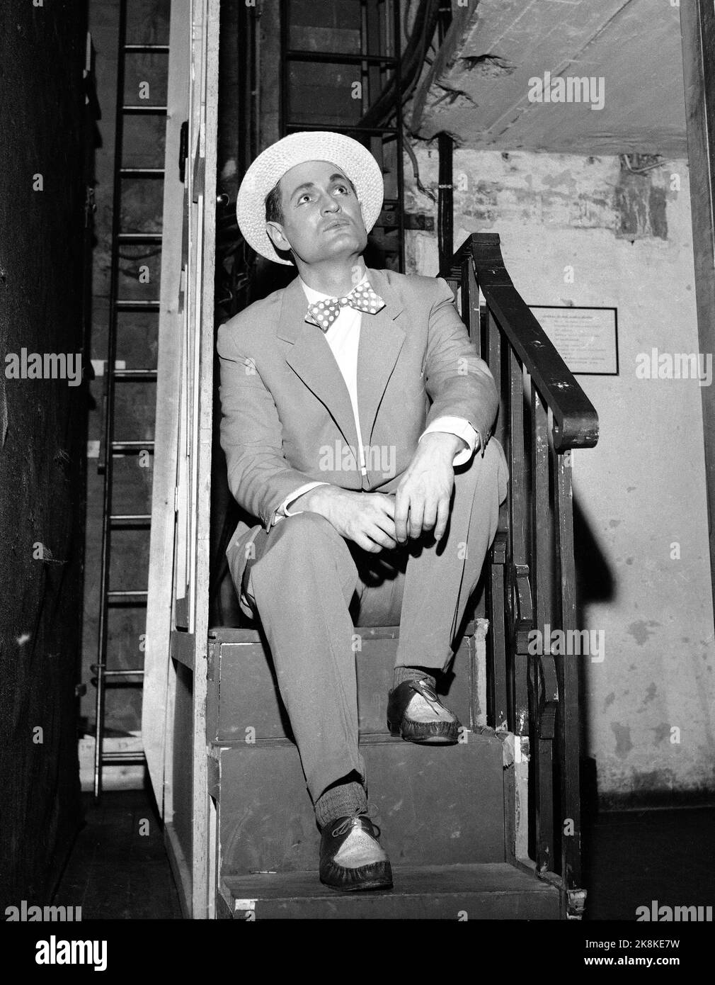 Oslo 19600401 Folketeateret / Oslo New Theater has great success with ...