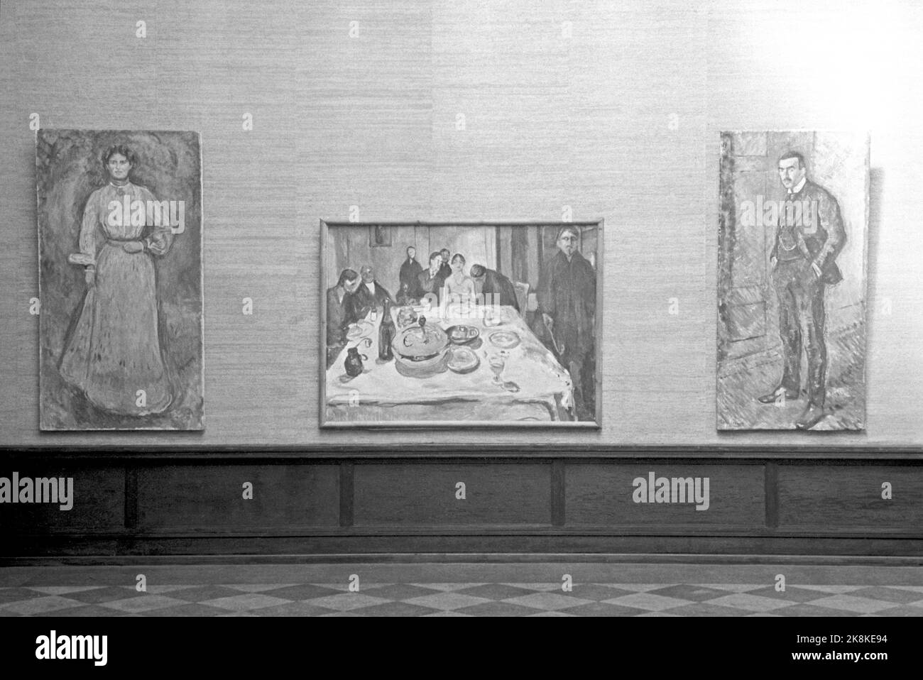 Oslo 19450709. Munch exhibition at the National Gallery. Edvard Munch's ...
