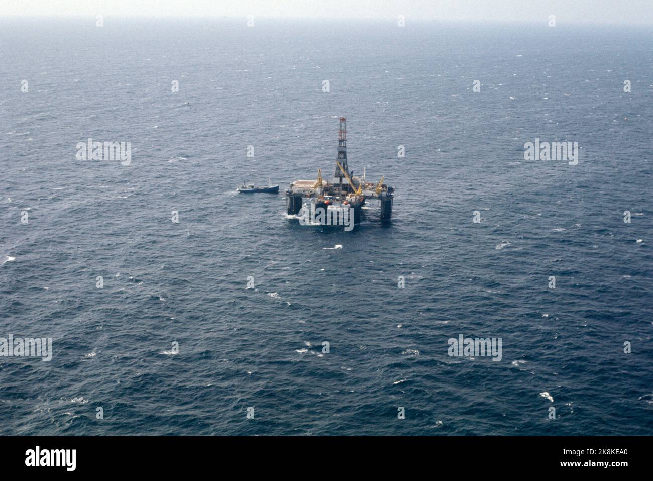 Erik thorberg ntb ntb overview oil drilling oil platforms hi-res stock ...