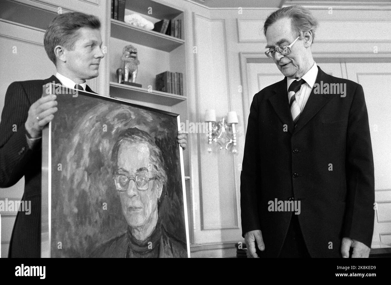 Oslo 19820308: The poet Rolf Jacobsen was incorporated on his 75th ...