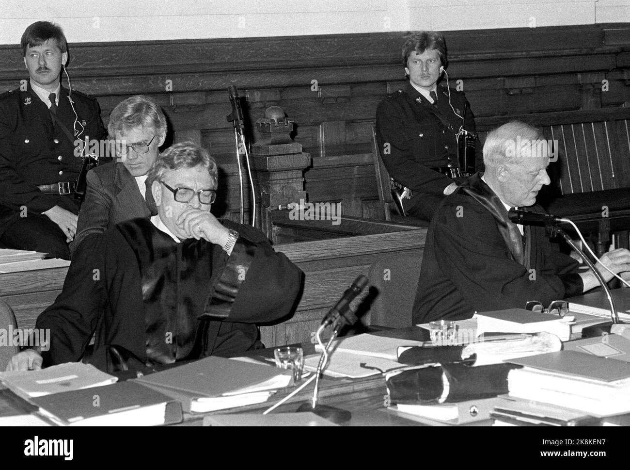 1985 here arne treholt back and his defenders hi-res stock photography ...