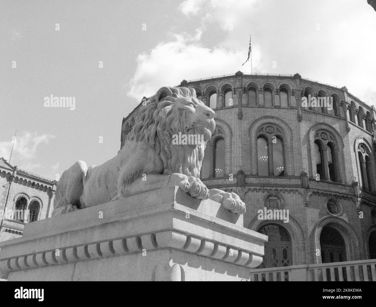 Henrik laurvik sculptures public buildings exterior hi-res stock ...
