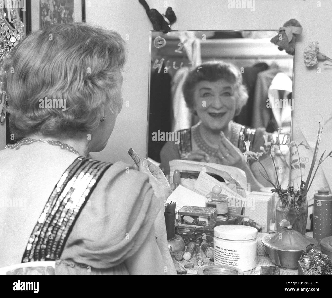 Storlokken borretzen current ntb happiness makeup alone wardrobes hi ...