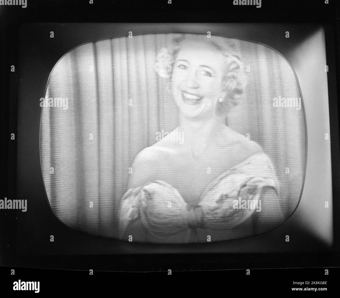 Oslo 19580413 The first week of regular test broadcasts on television ...