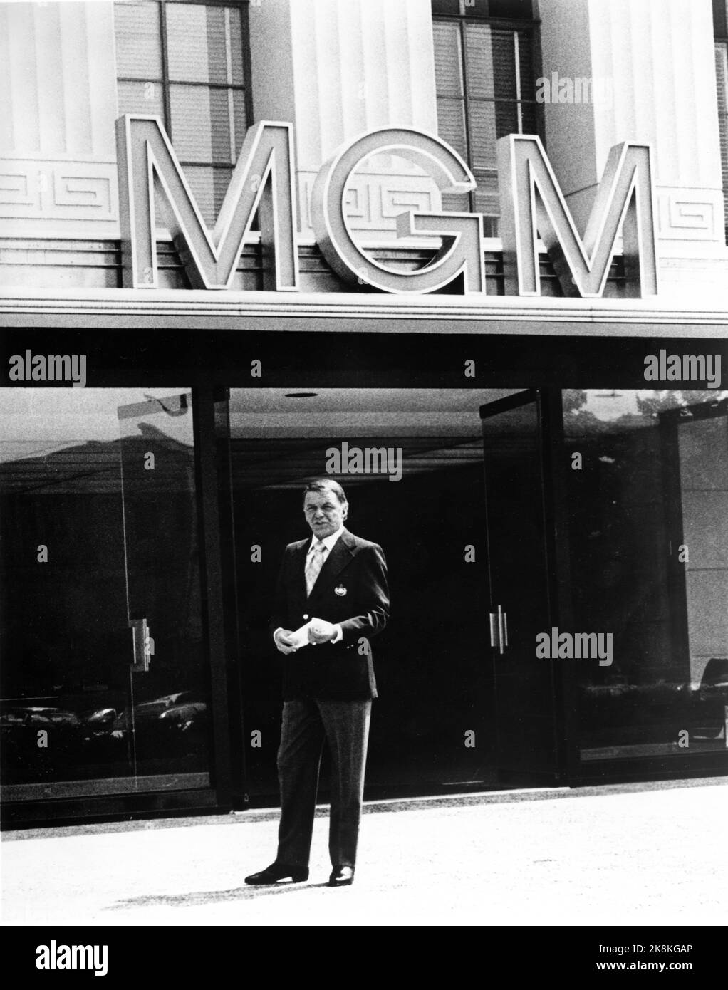 FRANK SINATRA Co-Host / Narrator outside the Thalberg Building at MGM ...