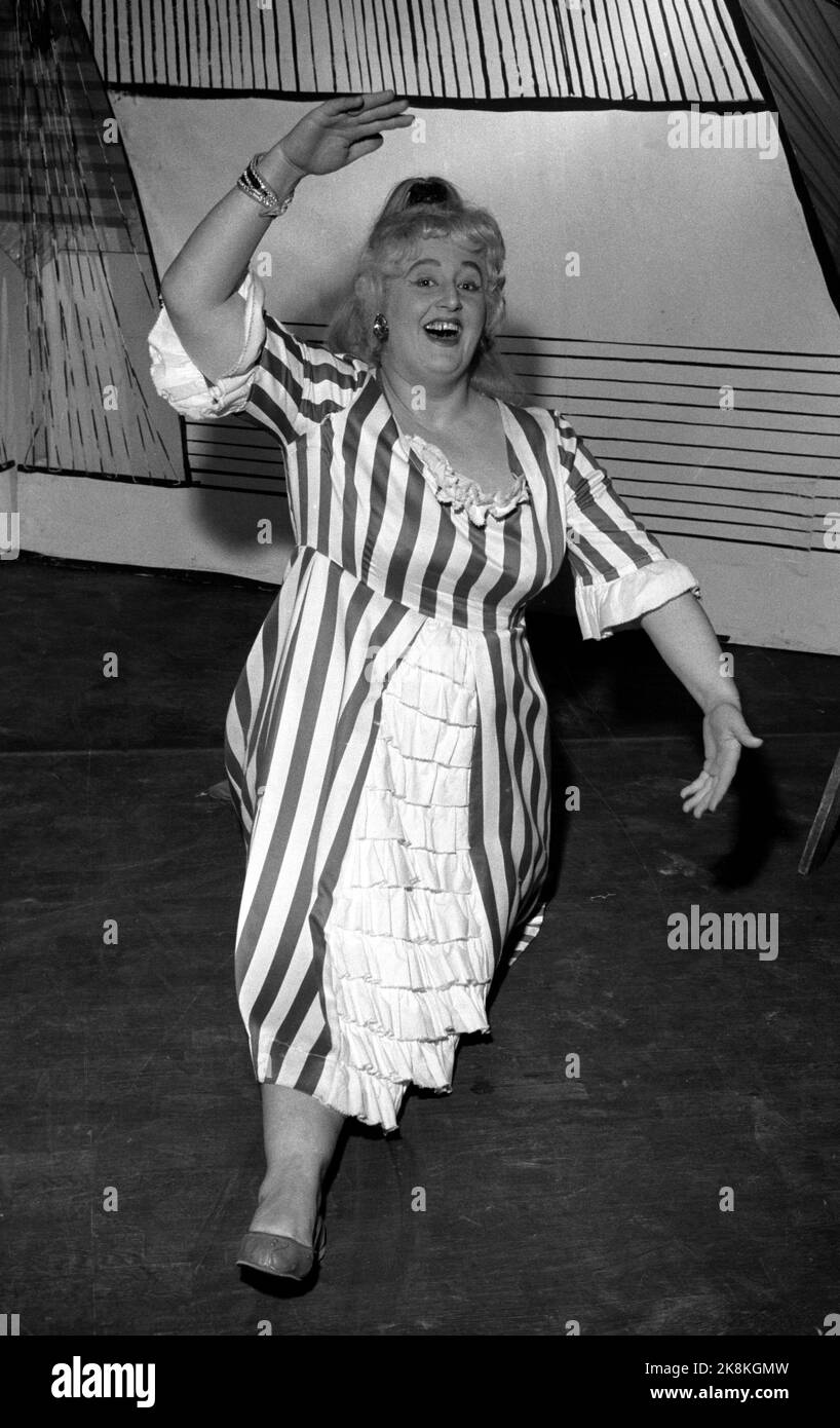 Oslo November 1960: Artist Elisabeth Granneman has a thousand iron in ...