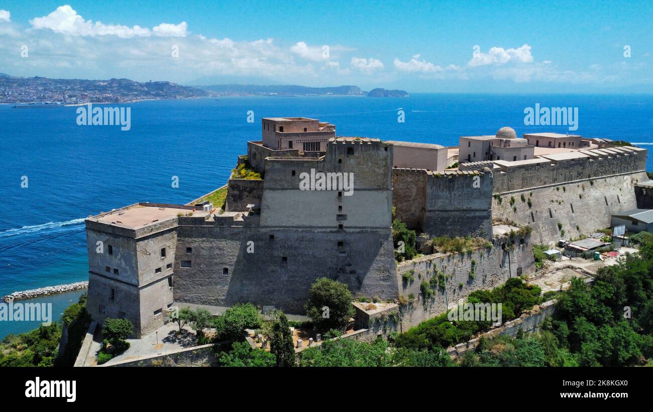 Castello sul castello hi-res stock photography and images - Alamy