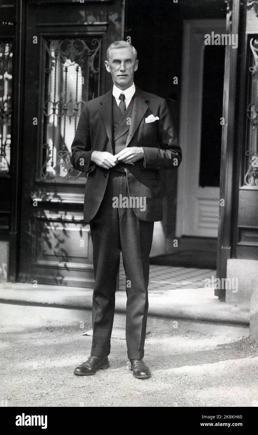 1940 cecil dormer hi-res stock photography and images - Alamy