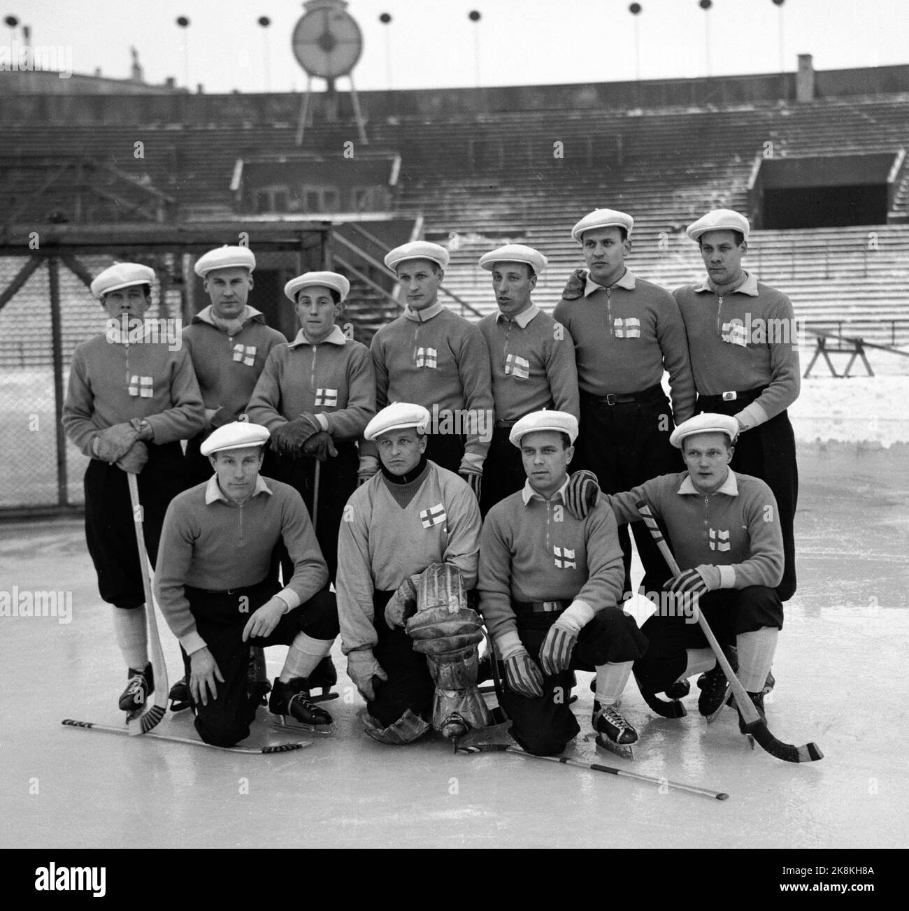 Chest photo Black and White Stock Photos & Images - Alamy