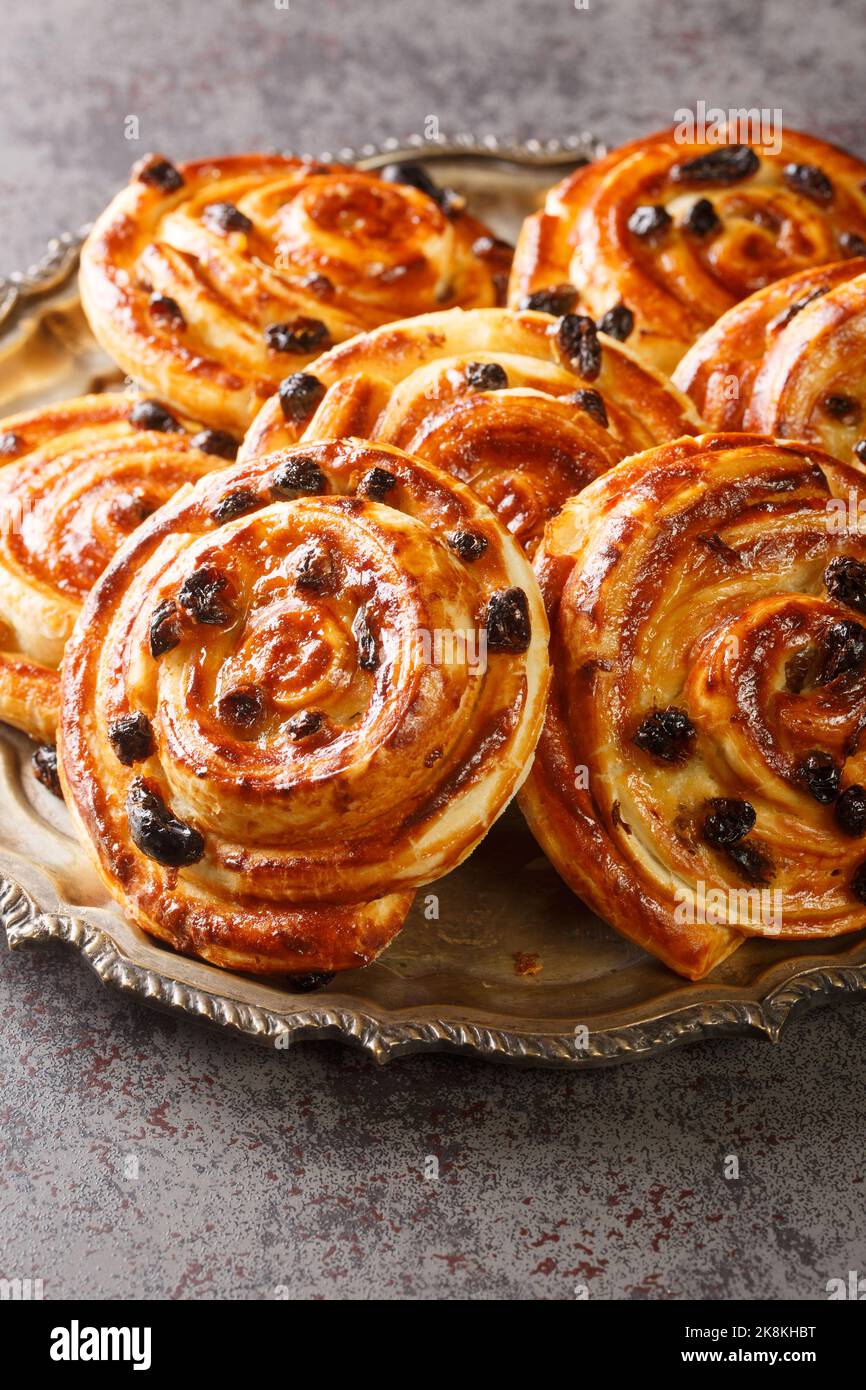 Bun cinnamon raisins on hi-res stock photography and images - Alamy