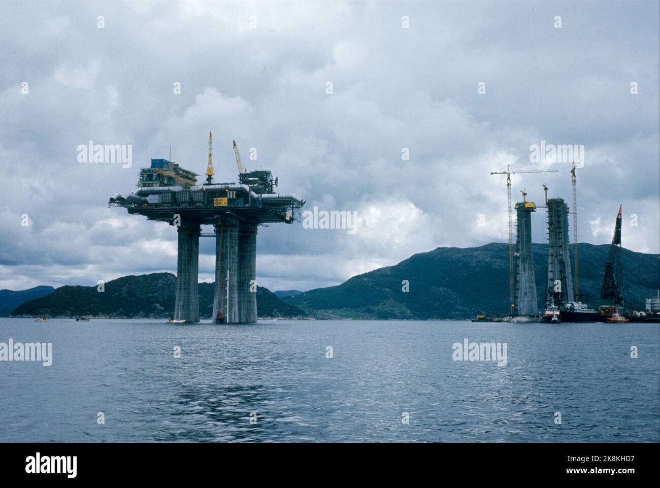 Stavanger 197506: The steel deck for the oil drilling platform Condeep ...