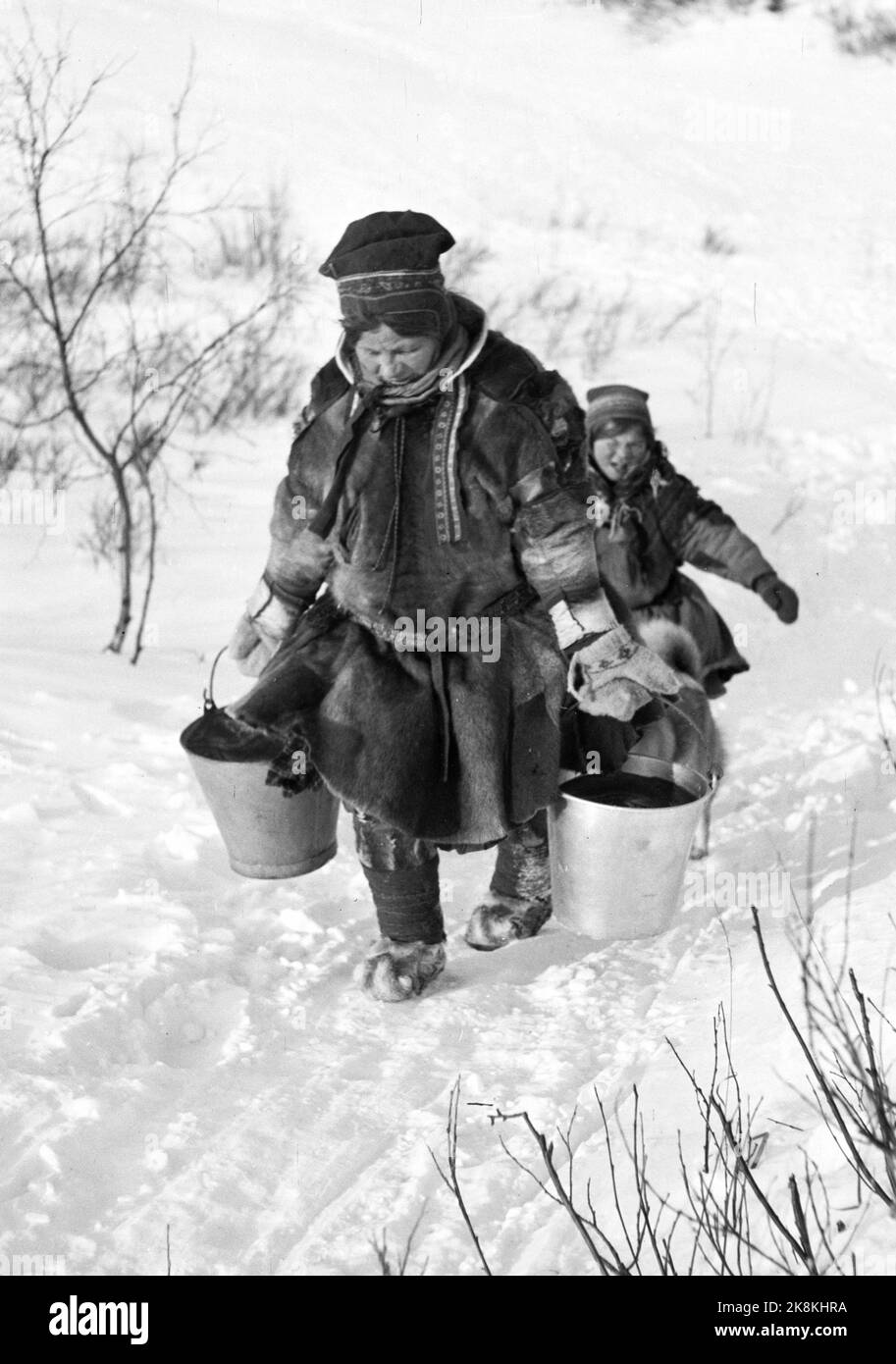 Karasjok 1952. The daily life of the Sami in Karasjok. Here we see two ...