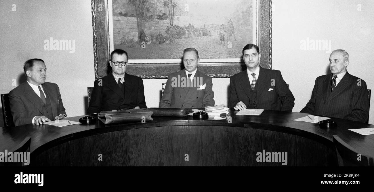 Supreme court judge jorgen berner thrap hi-res stock photography and ...