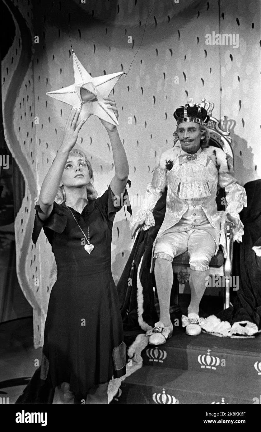 Oslo 19661219 The play the journey to the poinsettia collects as usual ...