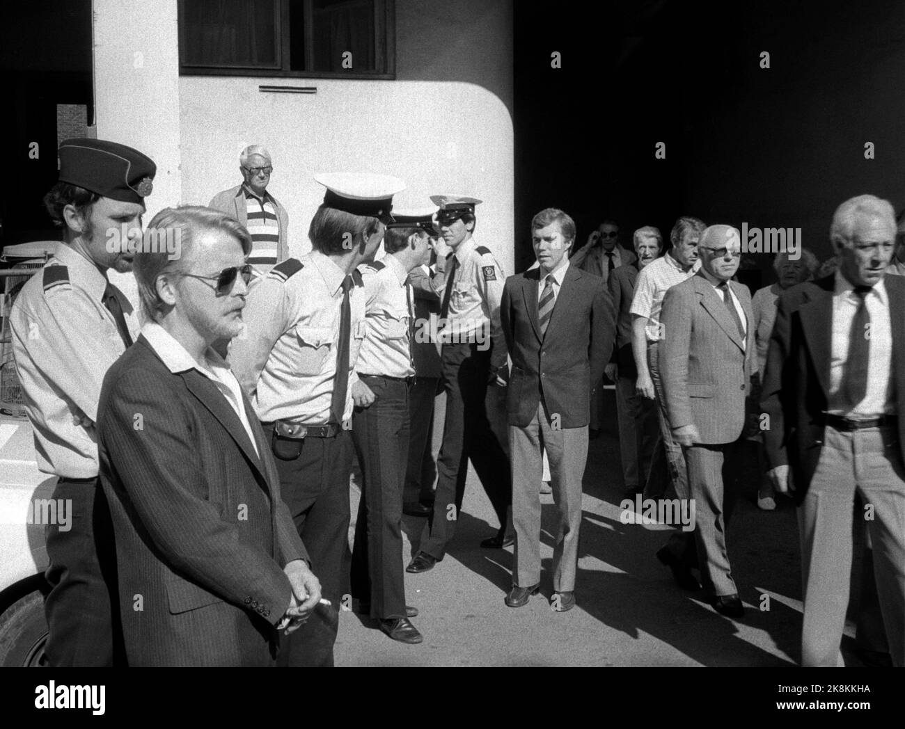 5° district Black and White Stock Photos & Images - Alamy