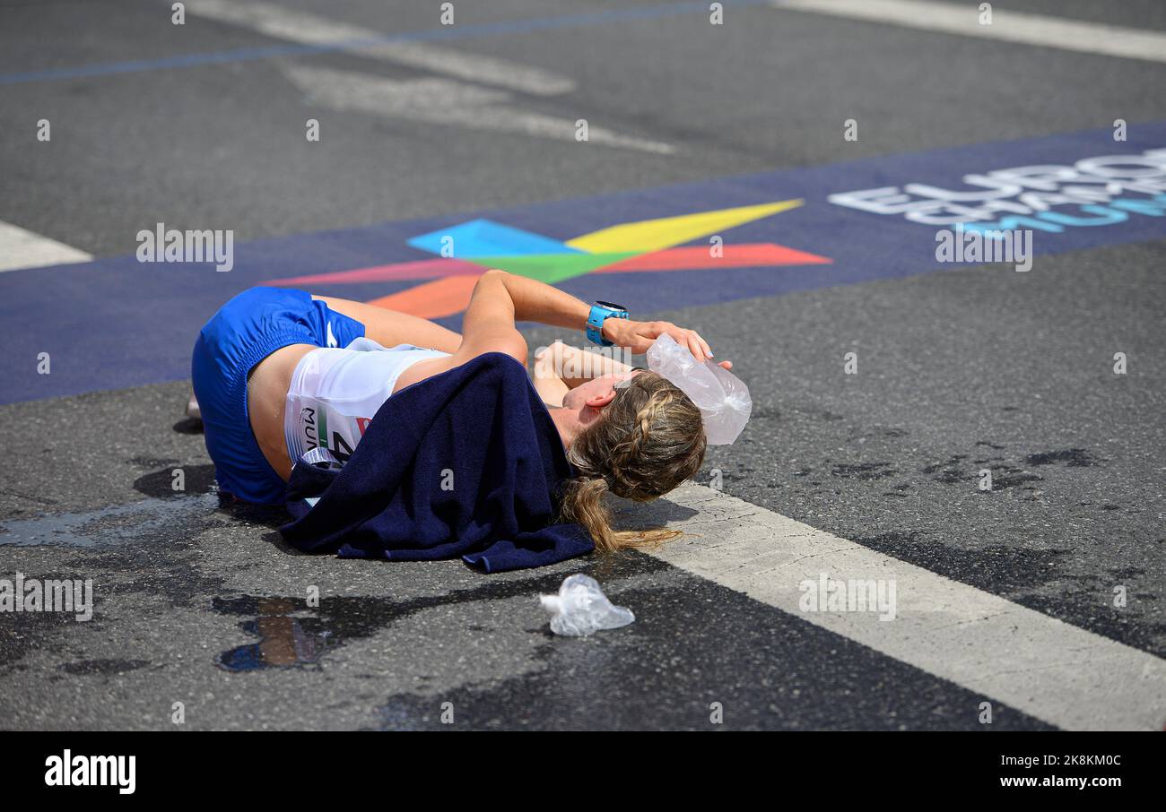 Feature, exhaustion, exhausted athlete at the finish, STEWARTOVA Moira ...