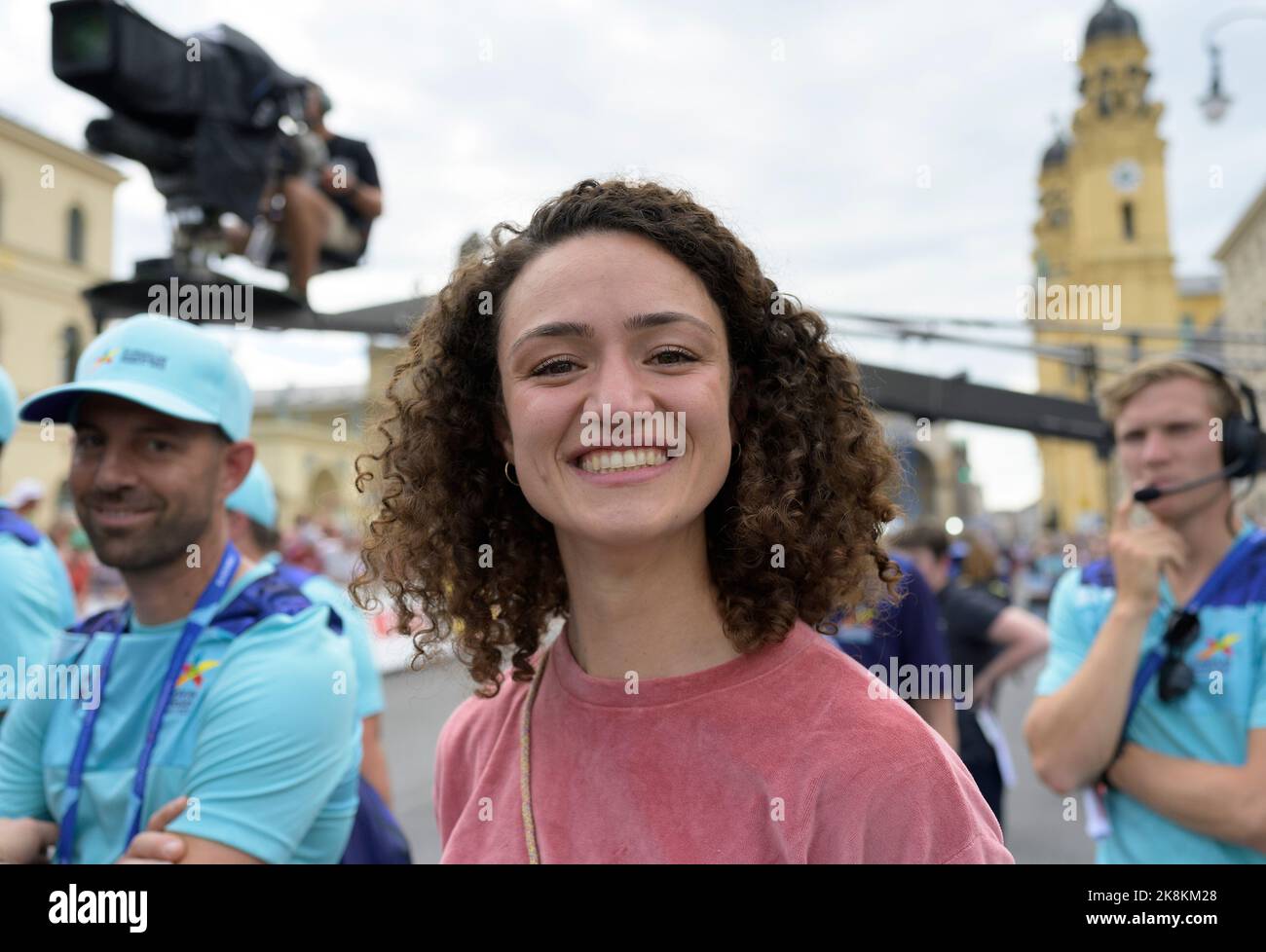 Moderator Maral BAZARGANI (Maral Feizbakhsh)(GER) Women's Marathon, on ...