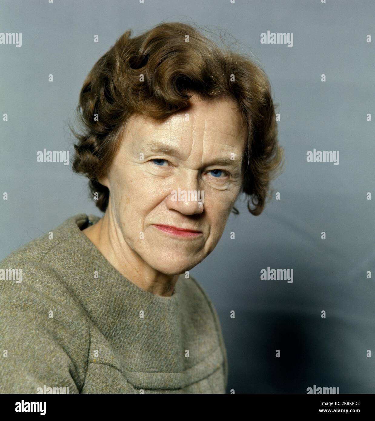 Ap portrait 1907 1999 editor of the working woman hi-res stock ...