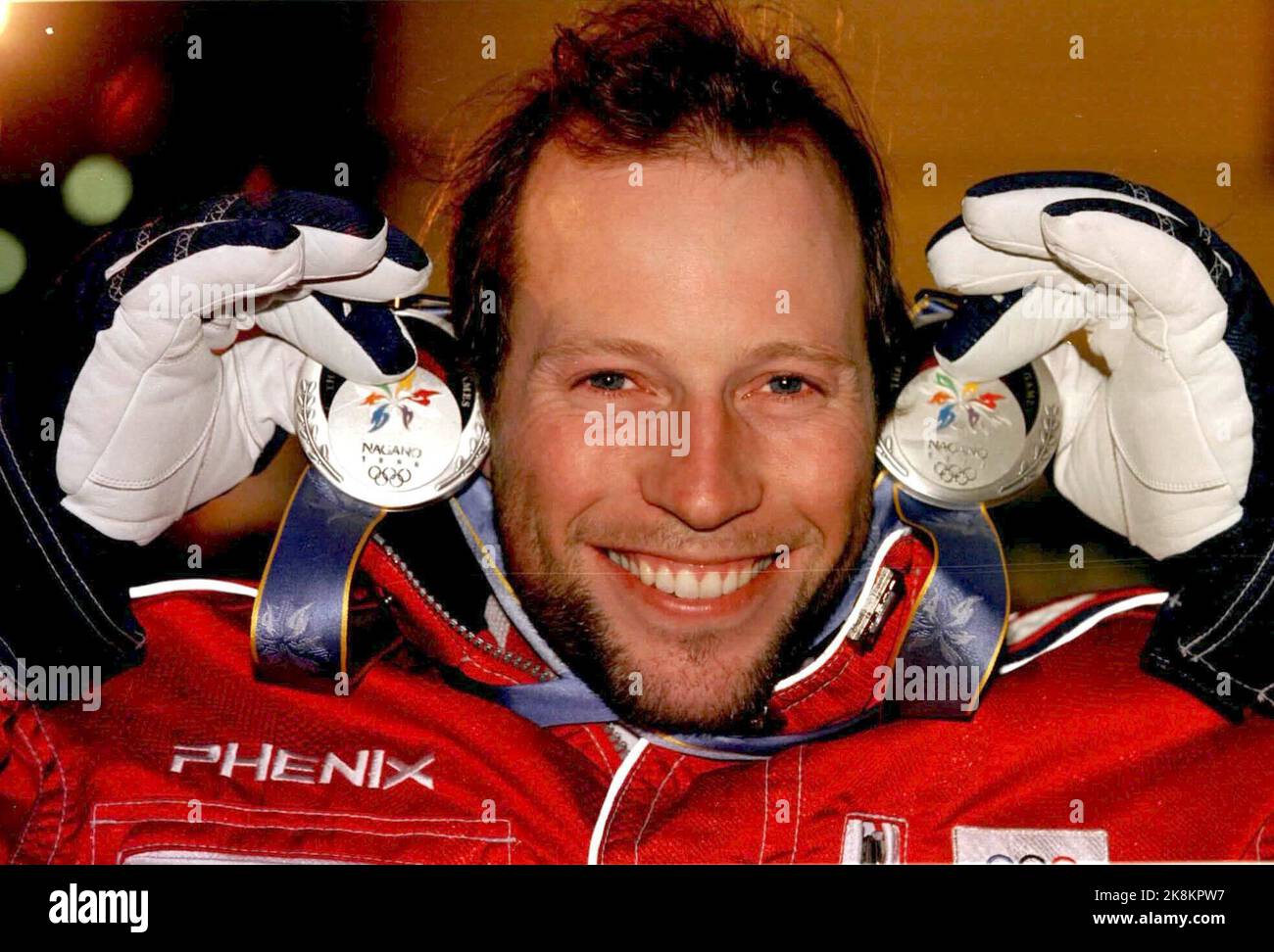 Ntb plus ntb happiness alone portrait hi-res stock photography and ...