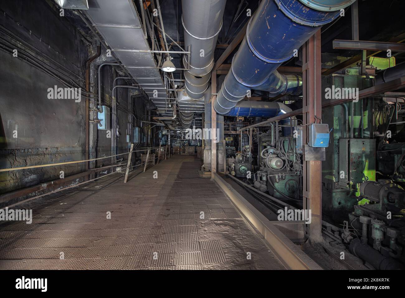 Industrial interior of an old factory Stock Photo - Alamy