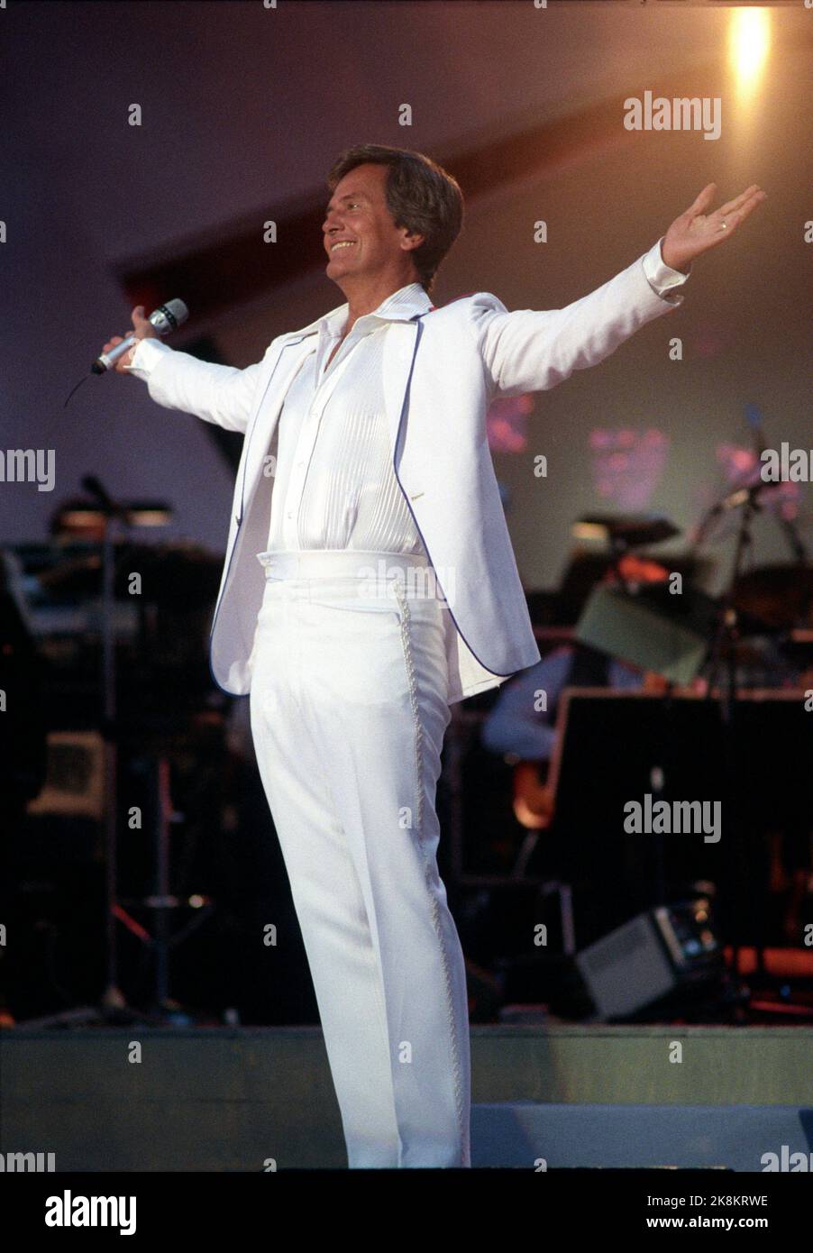 The pat boone show hi-res stock photography and images - Alamy