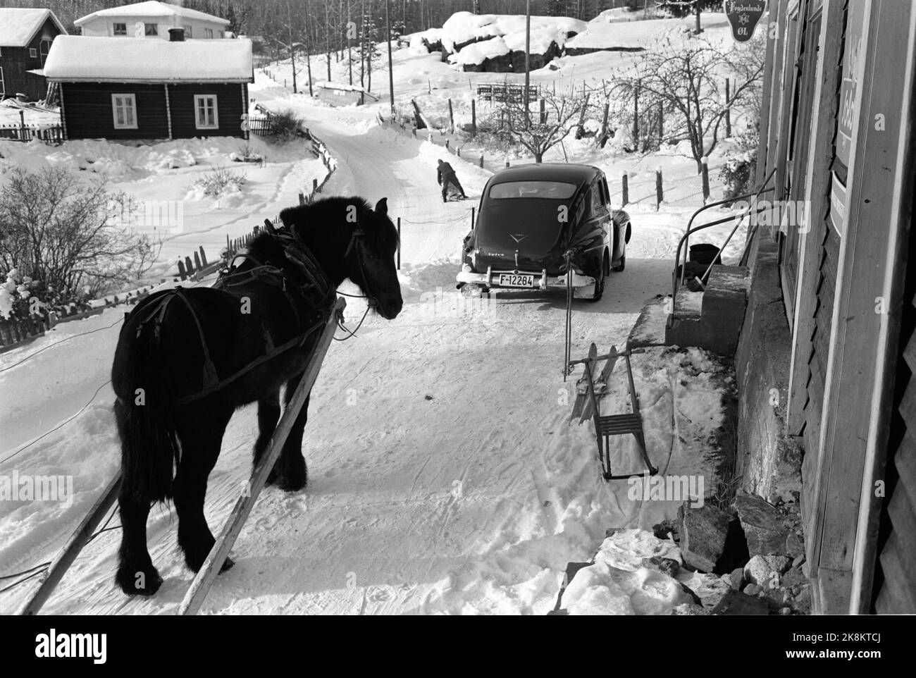 Sverre borretzen current ntb winter kicks grocery shops cars trade hi-res stock photography and ...