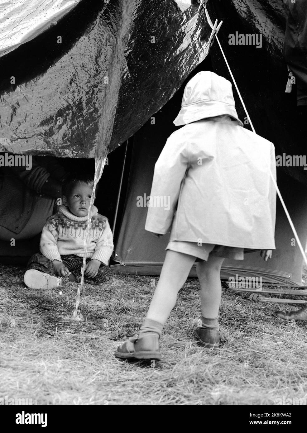 Sørlandet July 1962. Camping holidays are becoming increasingly popular ...