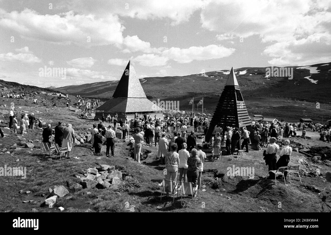 Ntb ntb exterior opening ceremonies crowd flag churches hi-res stock ...