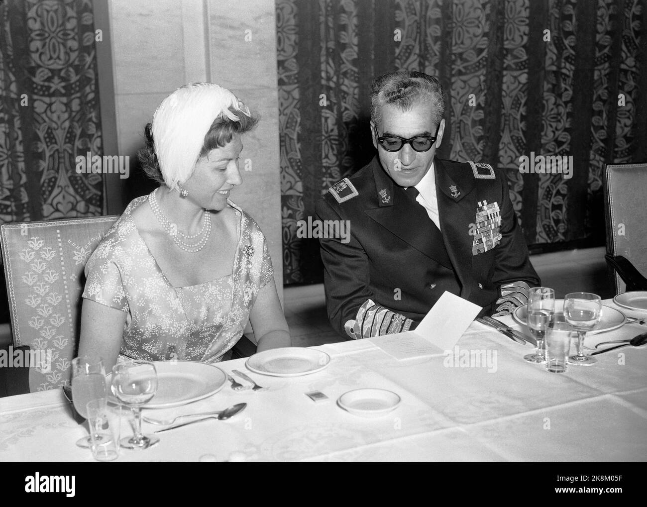 1961 the shah of persia iran with queen farah diba hi-res stock ...